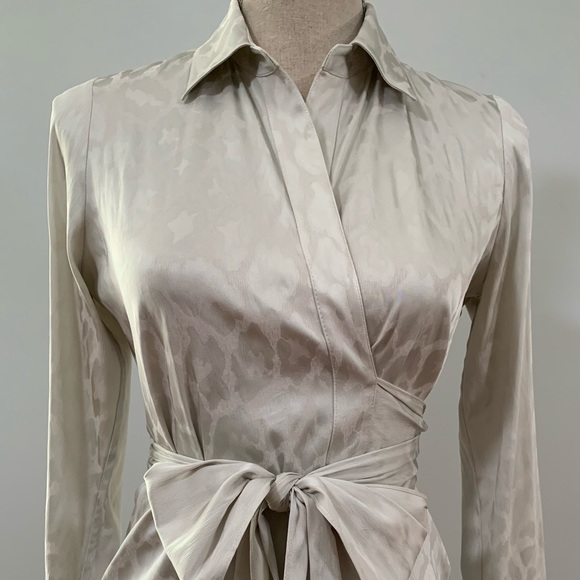 Ann Taylor | Tops | Ann Taylor Gray Animal Print Wrap Blouse Timeless Feminine Euc Sz 6p | Poshmark